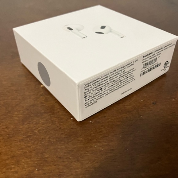 Apple | Headphones | Airpod 3rd Gen With Magsafe Charging Case | Poshmark
